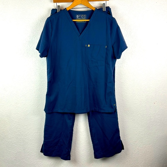 Figs | Other | Figs Scrub Top Pants Set L | Poshmark